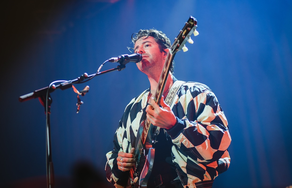 Mantera cinta Bruno Major menjadi