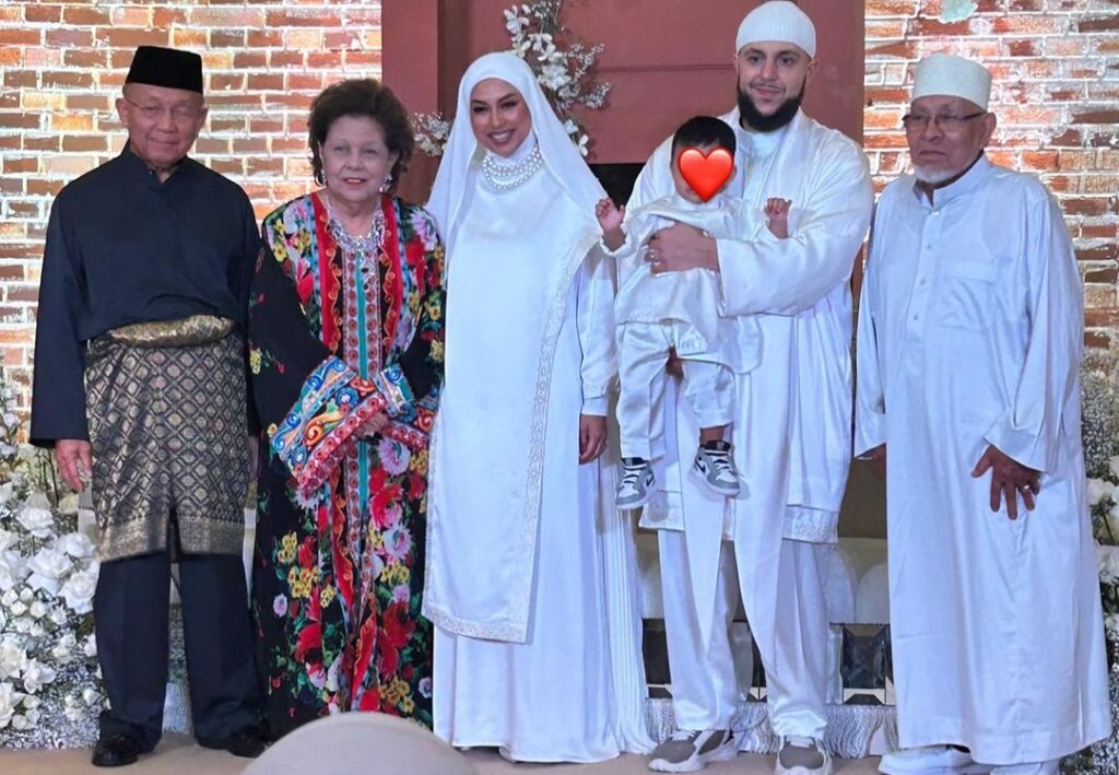 [VIDEO] Sepadan! Mizz Nina, Essam Muhammad bersanding