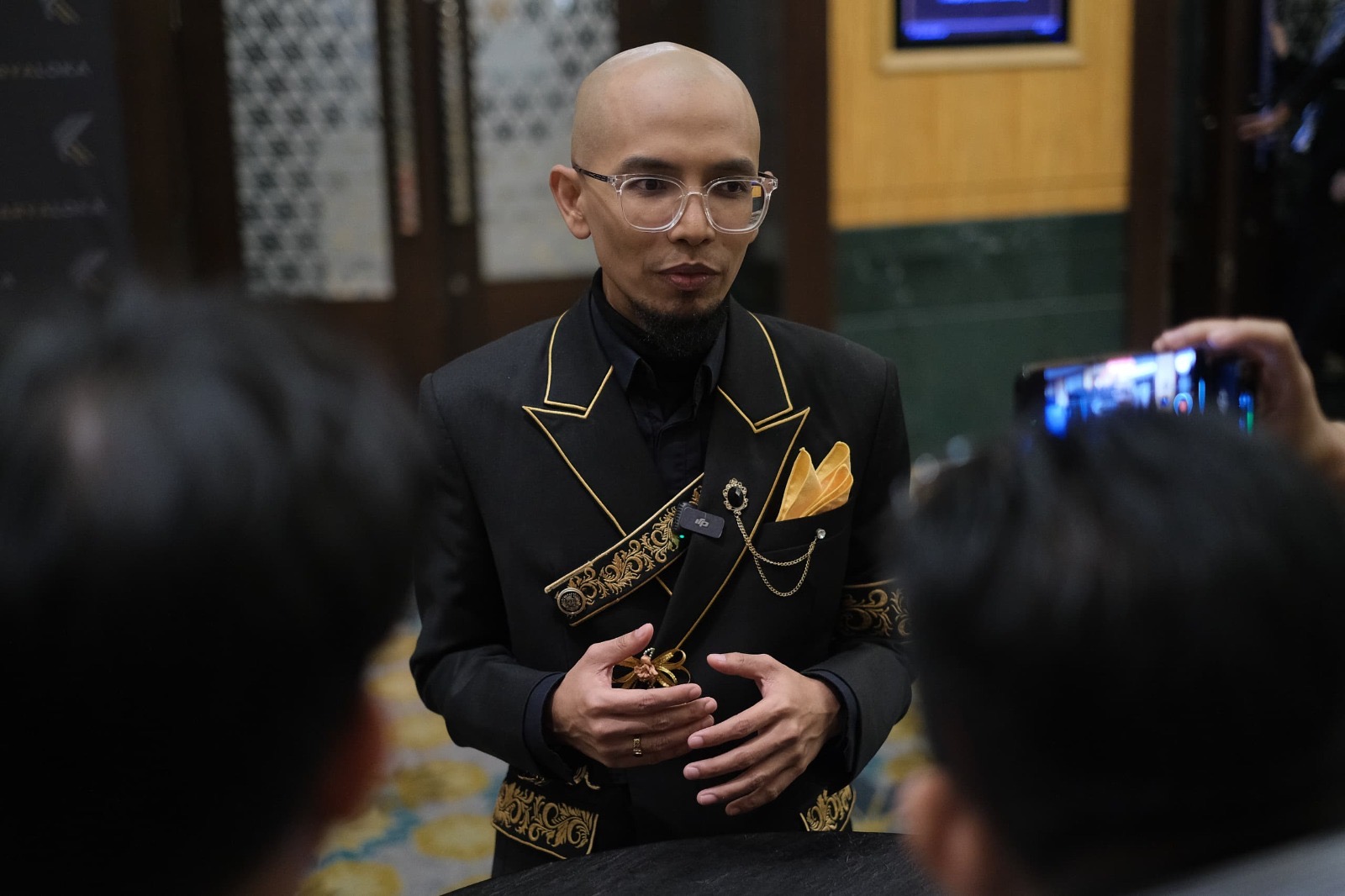 Dah jadi CEO, Ilham Abata tak tinggal kerjaya pelawak