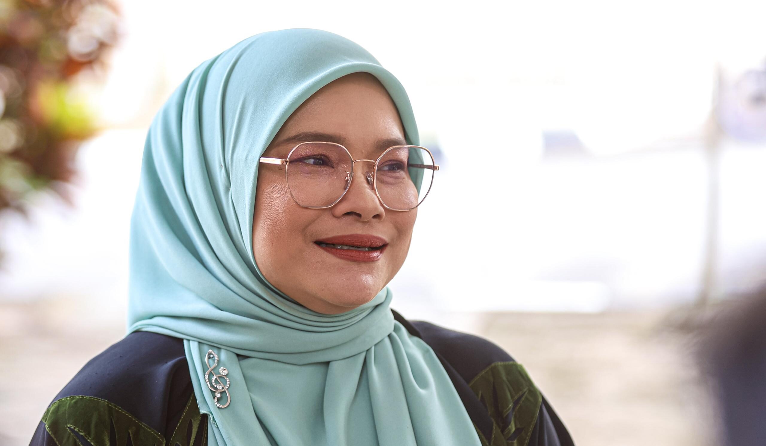 Nora Ariffin masih nekad fail cerai