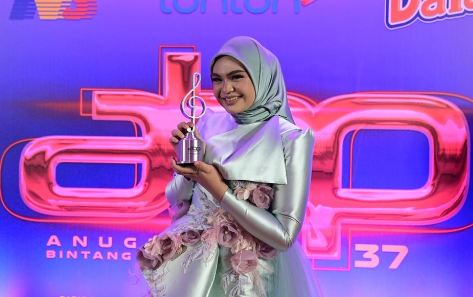 'Impian sejak kecil' - Umairah pemenang termuda ABPBH